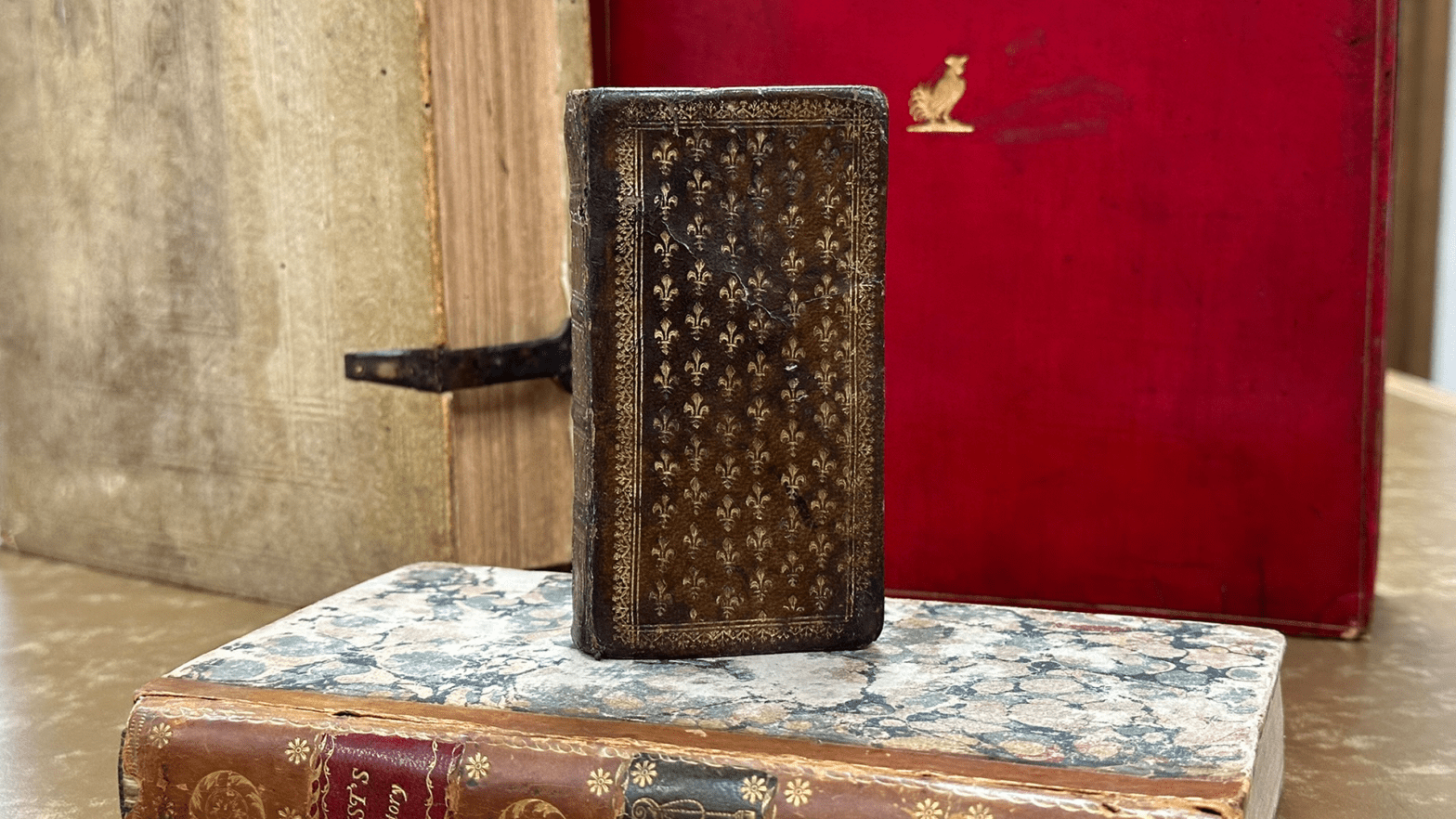 Off the Shelf: The Making of Books - Winterthur Museum, Garden & Library