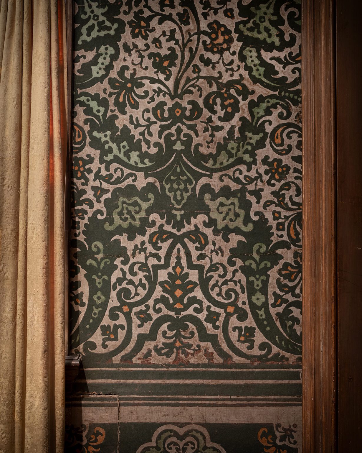 Wallcoverings: Histories Behind the Collection - Winterthur Museum ...