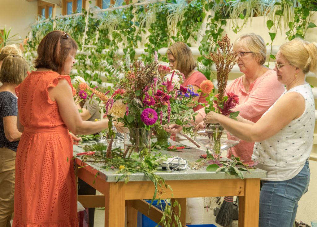Floral Design Workshop: Tranquility Design - Winterthur Museum, Garden ...